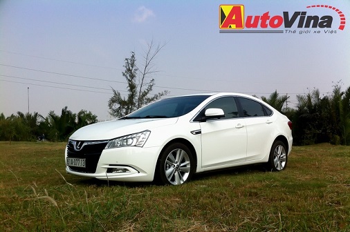 Luxgen5 Sedan: tinh hoa công nghệ xứ Đài