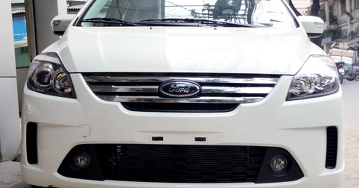 Xe đa dụng Ford Imax 2010 xuất hiện tại Việt Nam