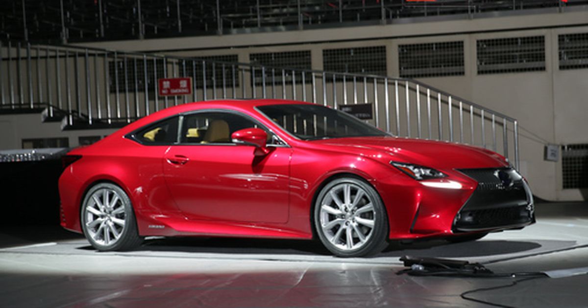Lexus giới thiệu RC Coupe hoàn toàn mới